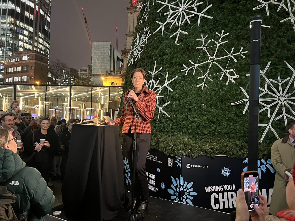Bishopsgate: The Festive Season has begun! – Benjamin Murphy